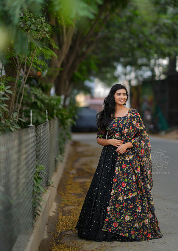 Black Flora Sparkle – Vastrasuka