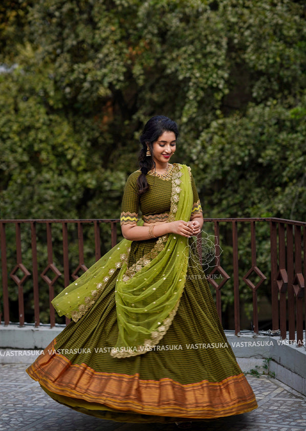 Mehandi Green Handloom Half Saree – Vastrasuka